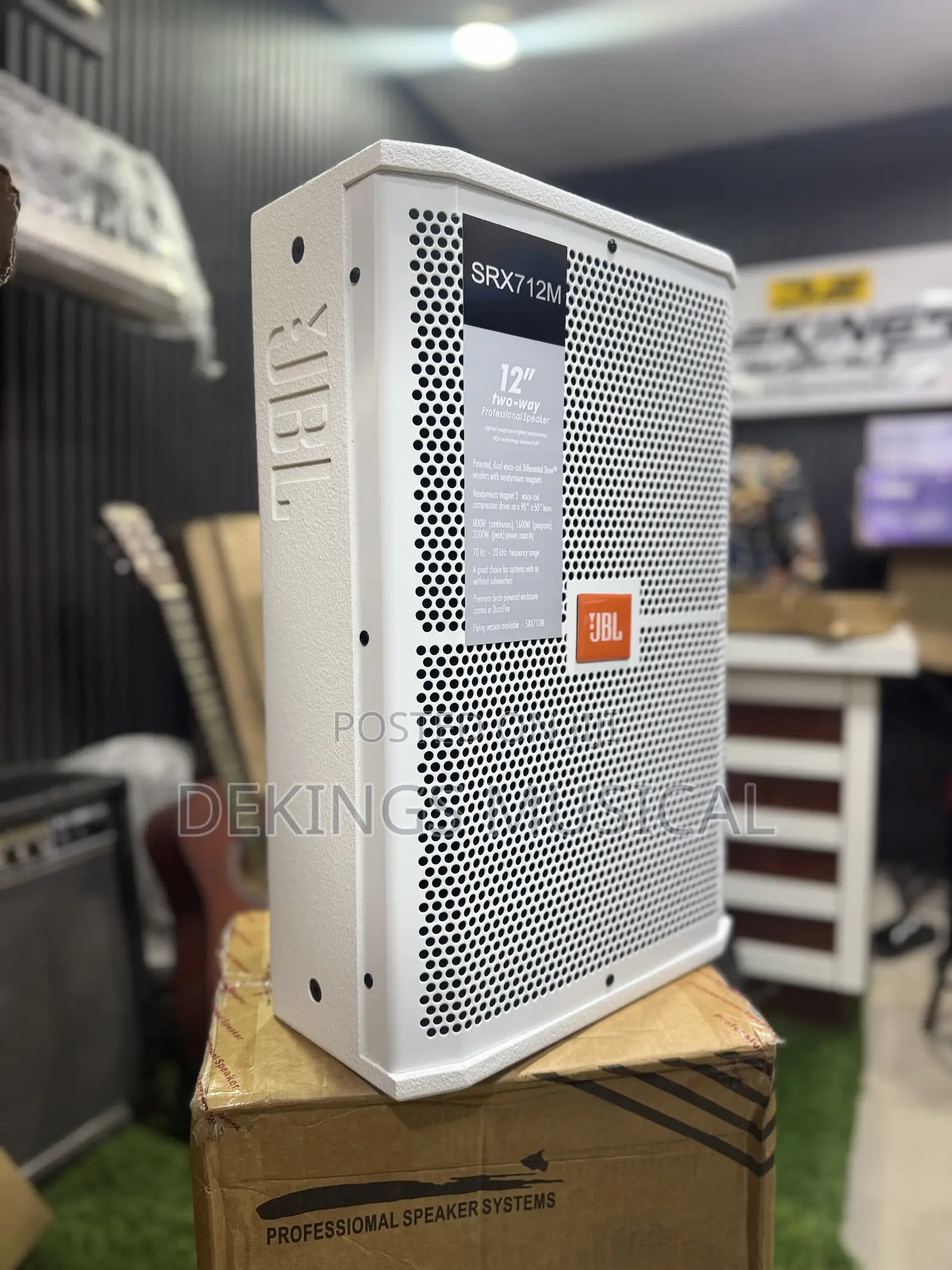 JBL White 12 Inches Srx712m Stage Monitor Wall Speaker in Ojo - Audio ...