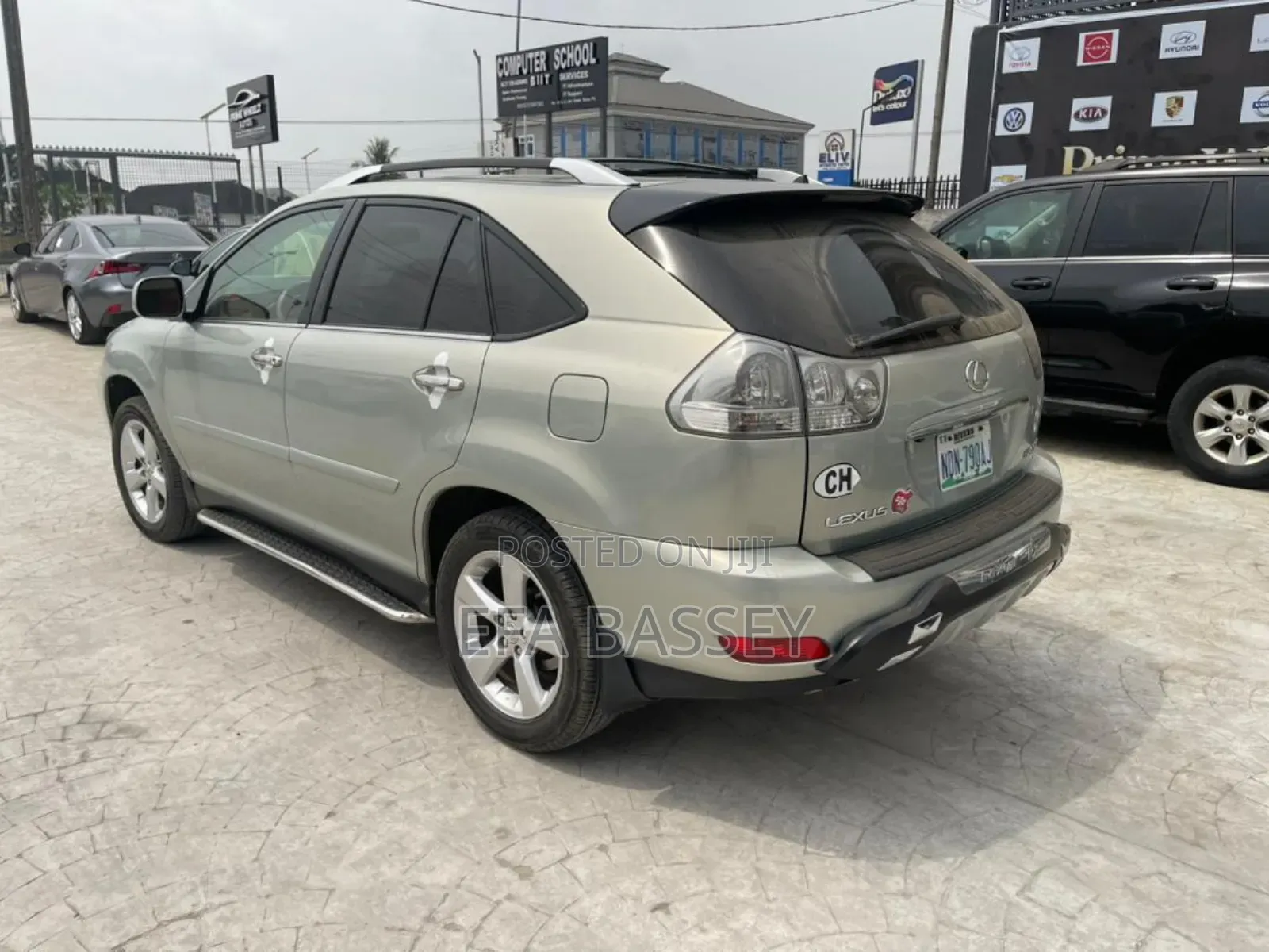 Lexus RX 330 AWD 2006 Silver in Port-Harcourt - Cars, Efa Bassey | Jiji.ng