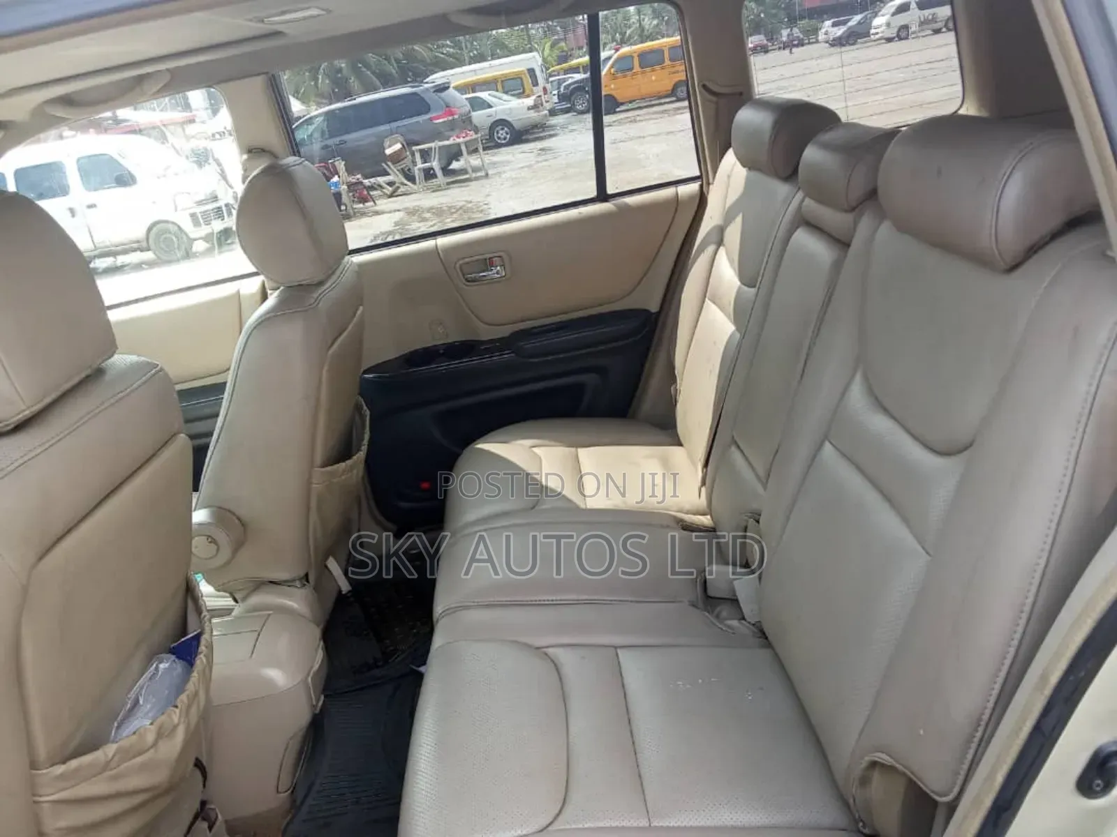 Toyota Highlander 2004 Silver in Surulere - Cars, Hardy Smart | Jiji.ng