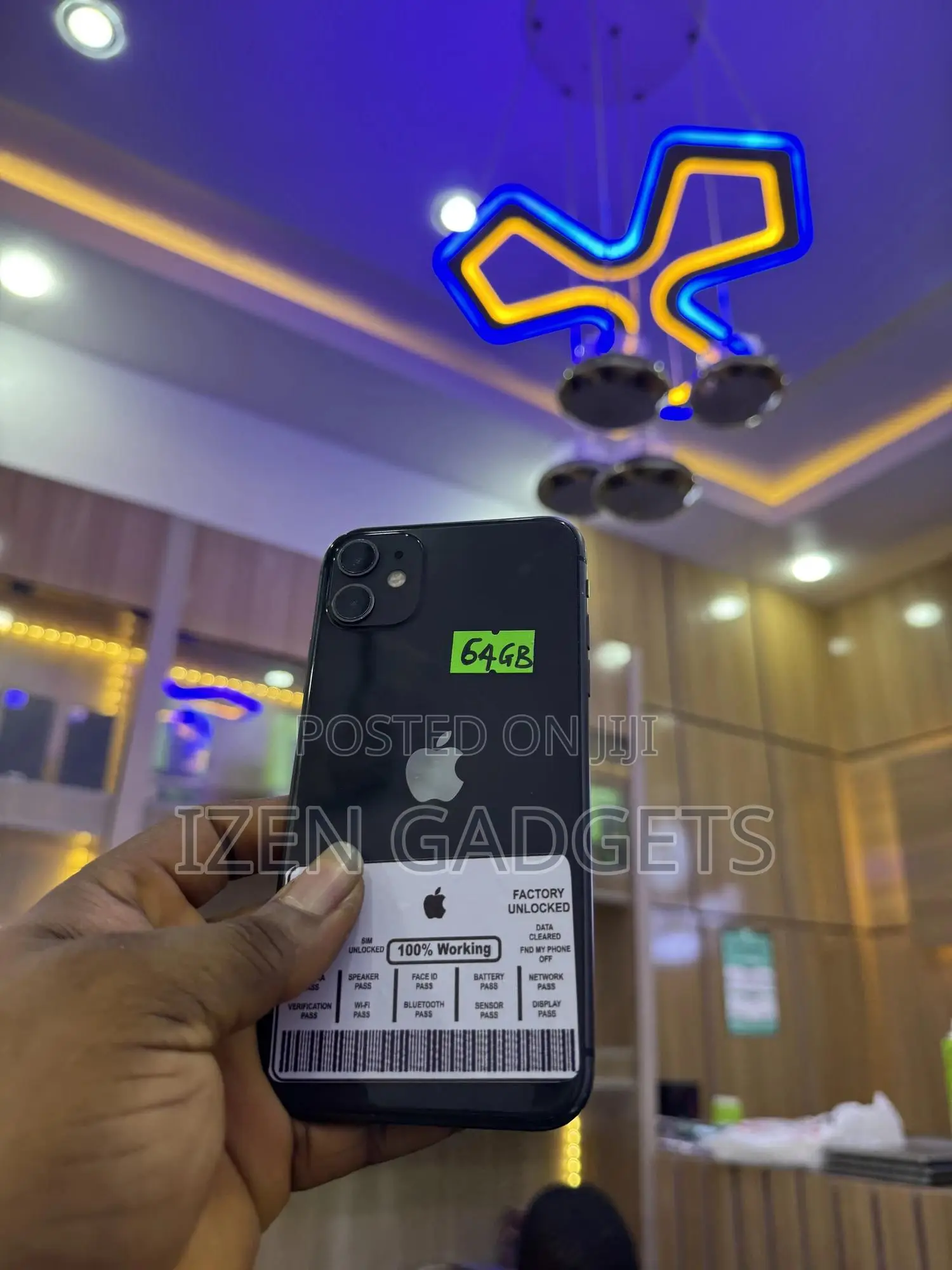 Apple iPhone 11 64 GB Black in Port-Harcourt - Mobile Phones, Izen Gadgets | Jiji.ng