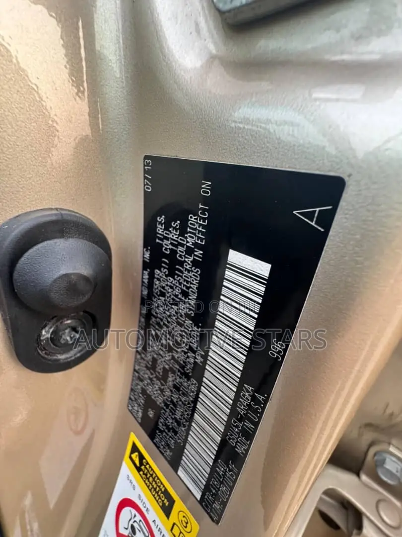 Toyota Highlander Limited 3.5l 4WD 2013 Gold in Lugbe District - Cars ...