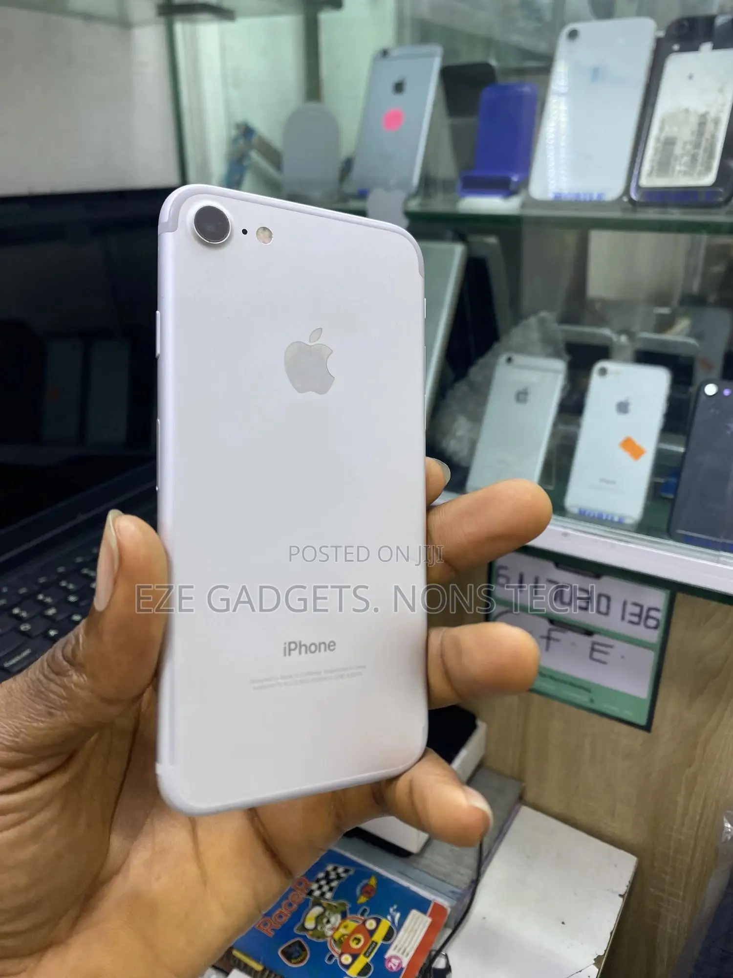 Apple iPhone 7 128 GB Silver in Ikeja - Mobile Phones, Eze Gadgets ...