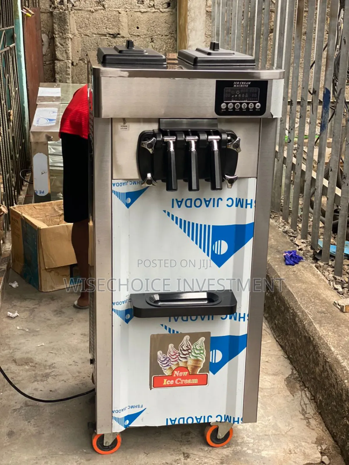 Soft Serve Standing Ice Cream Machine in Ojo - Restaurant & Catering ...