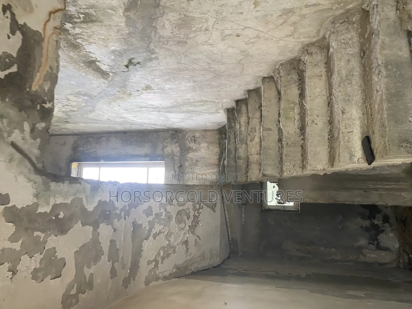 Wall Defects Treatment in Lagos State - Building & Trade Services ...