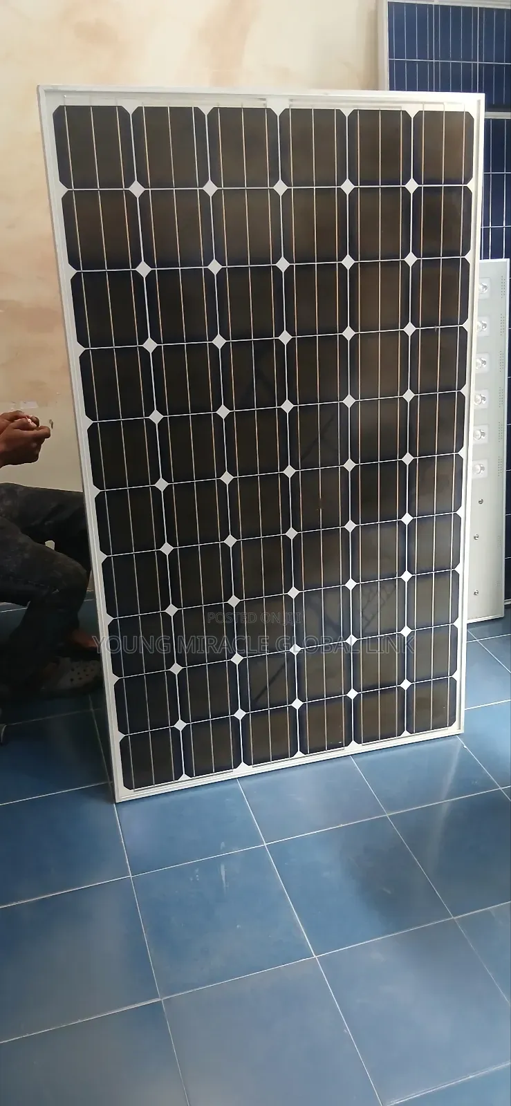 350watts 60cells Canadian Used Mono Solar Panel for sale - YOUNG ...