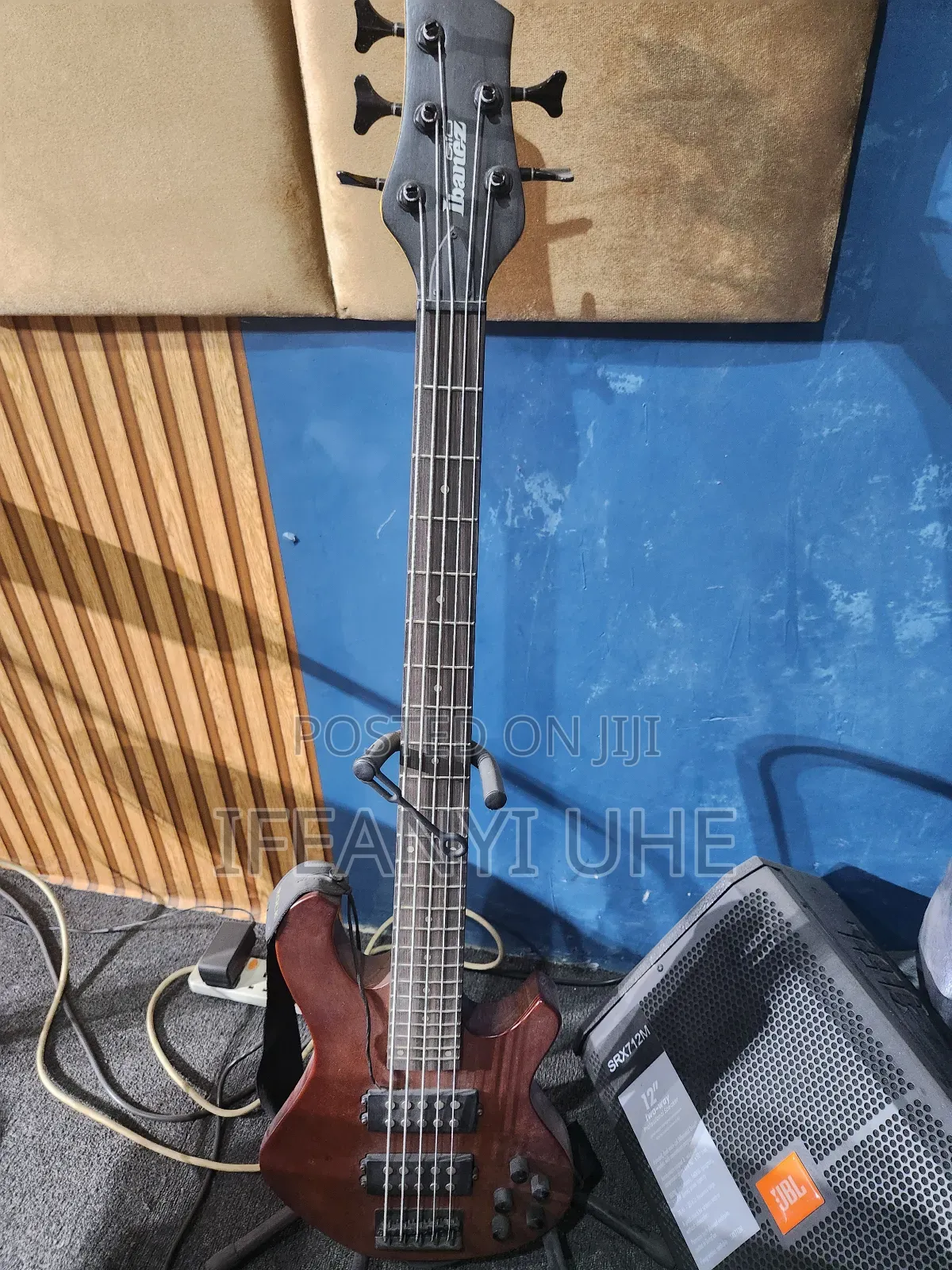 Bass Guiter in Kubwa - Musical Instruments & Gear, Ifeanyi Uche | Jiji.ng