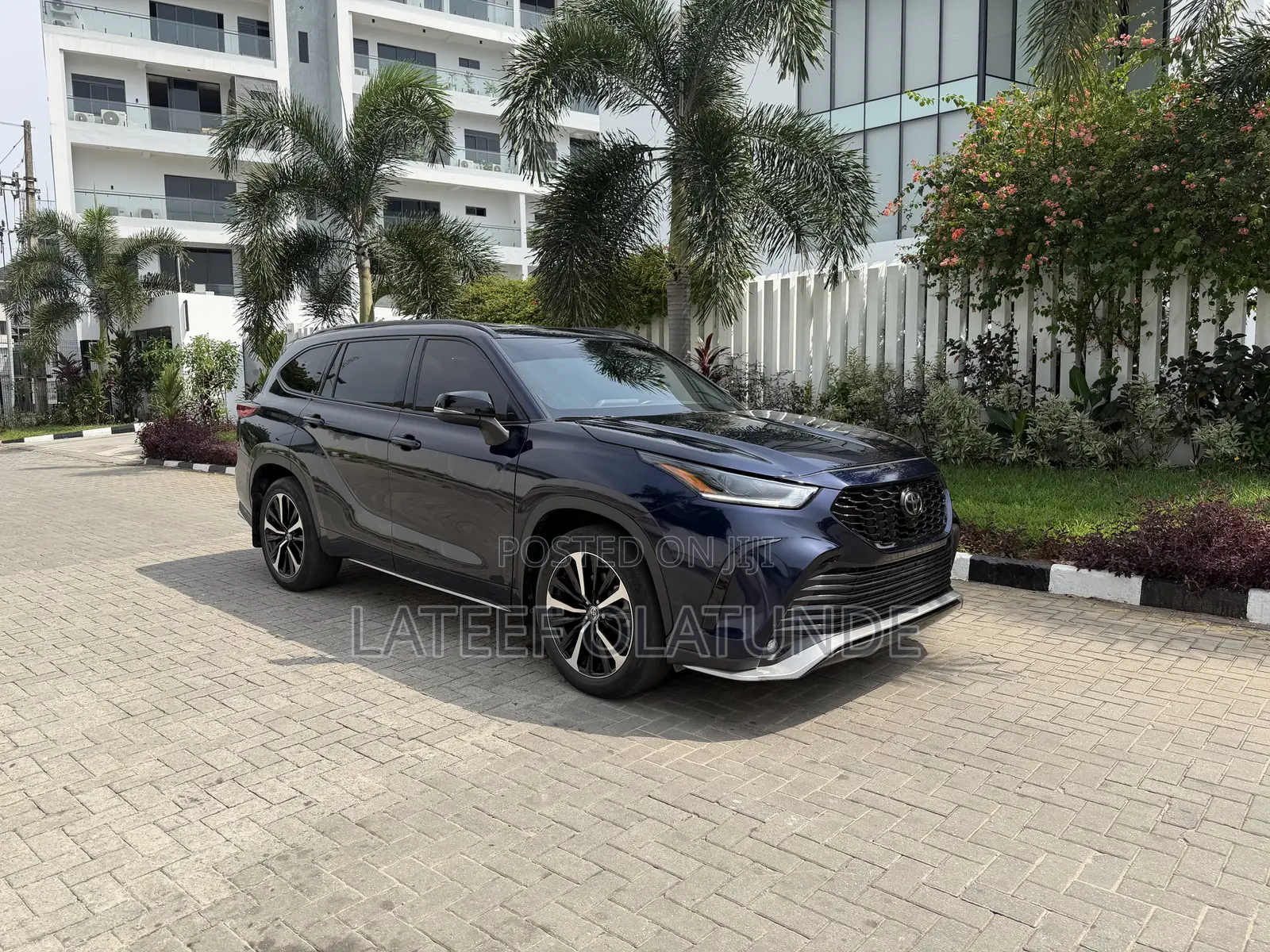 Toyota Highlander XSE 2022 Blue in Ikoyi - Cars, Lateef Olatunde | Jiji.ng