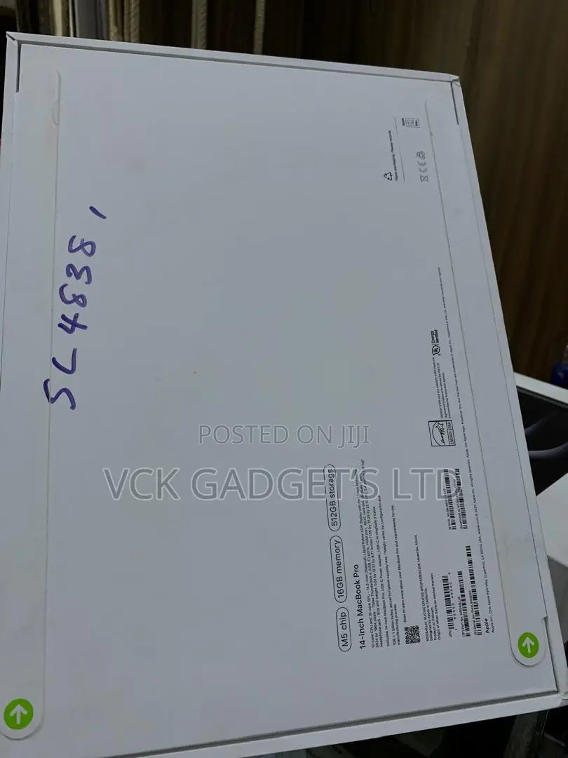 New Laptop Apple Macbook Pro 2025 M5 14-Inch 16GB Apple M5 SSD 512GB ...