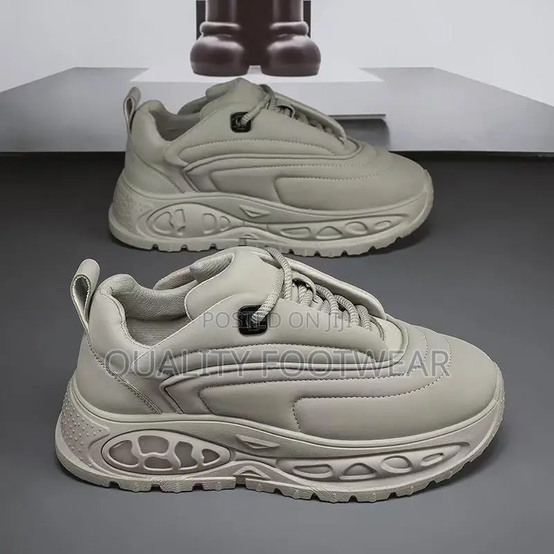 Fashion Sneakers in Ojo - Shoes, Emmanuel Udochukwu | Jiji.ng