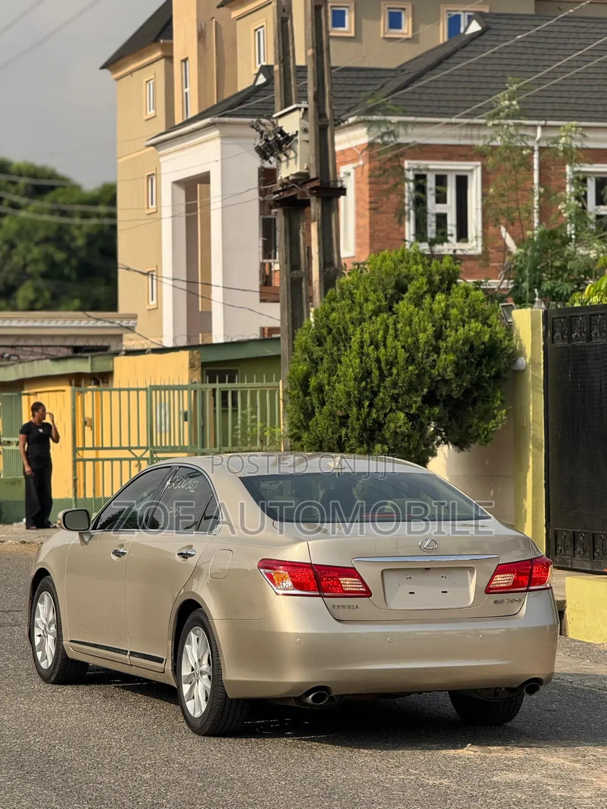 Lexus ES 350 2012 Gold in Ikeja - Cars, Zoe Automobile | Jiji.ng