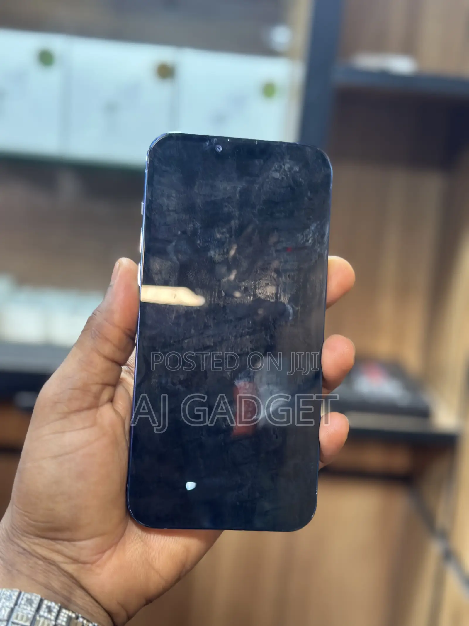 Apple iPhone 12 Pro Max 128 GB Gold - Price: ₦ 280,000 on Jiji.ng [Ikeja]