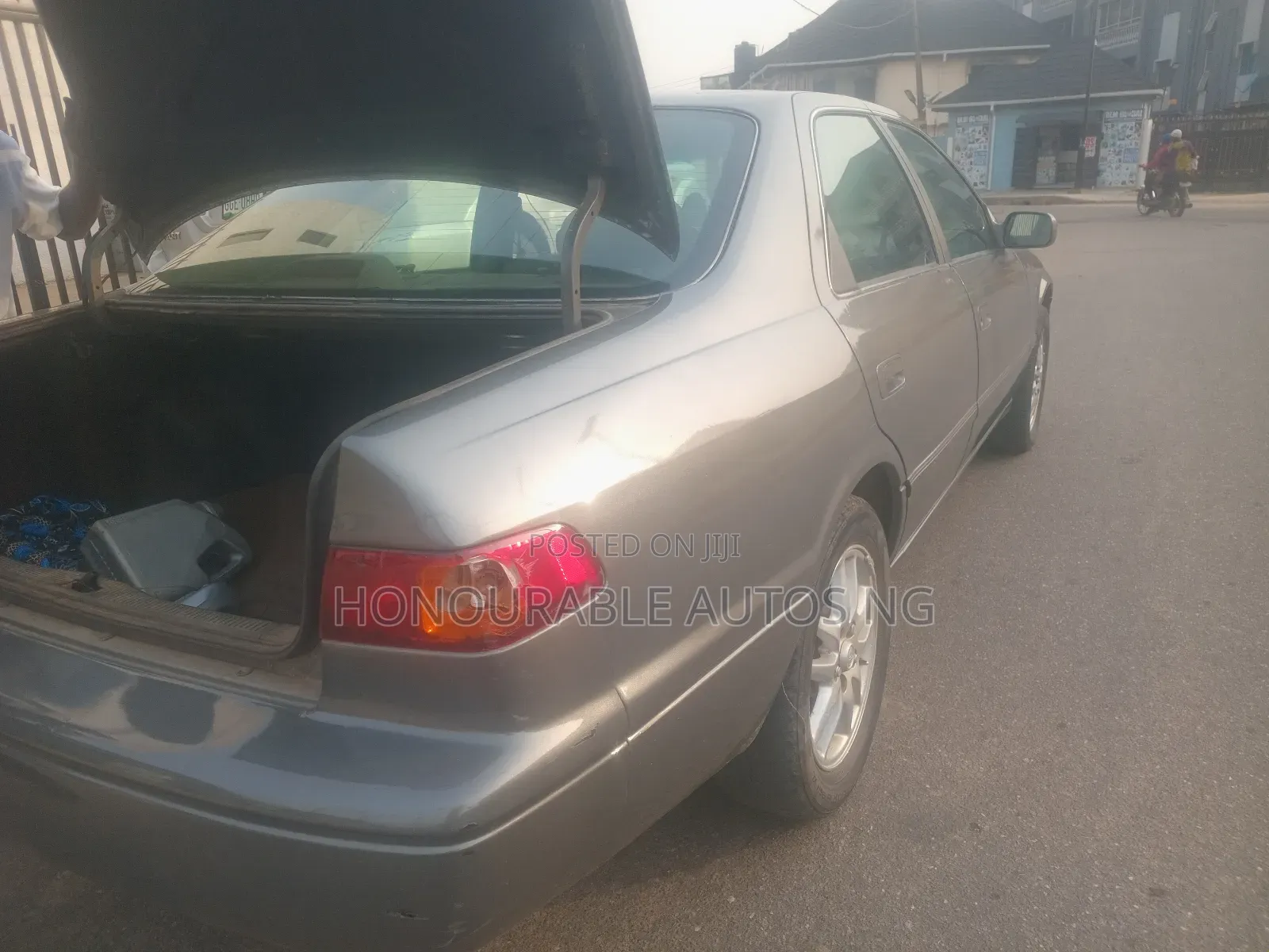 Toyota Camry LE V6 4dr Sedan (3.0L 6cyl 4A) 2000 Gray in Agege - Cars ...