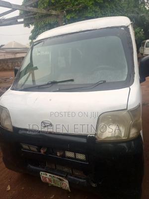 Bus 2005 White in Benin City - Buses & Microbuses, Idehen Etinosa | Jiji.ng