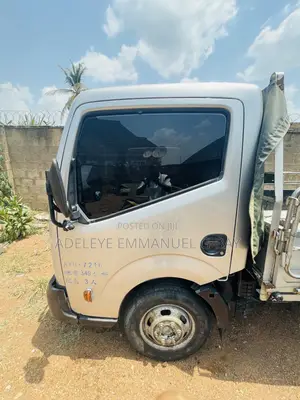 2012 Very Clean Foreign Used Nissan Cabster - Price: ₦ 13,000,000 on ...