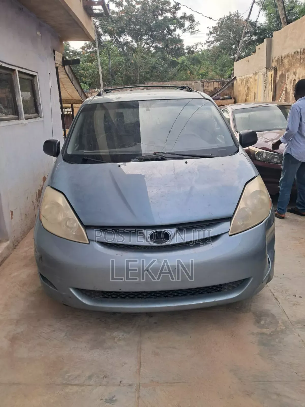 Toyota Sienna 2006 Blue in Ibadan - Cars, Lion Beach Autos | Jiji.ng