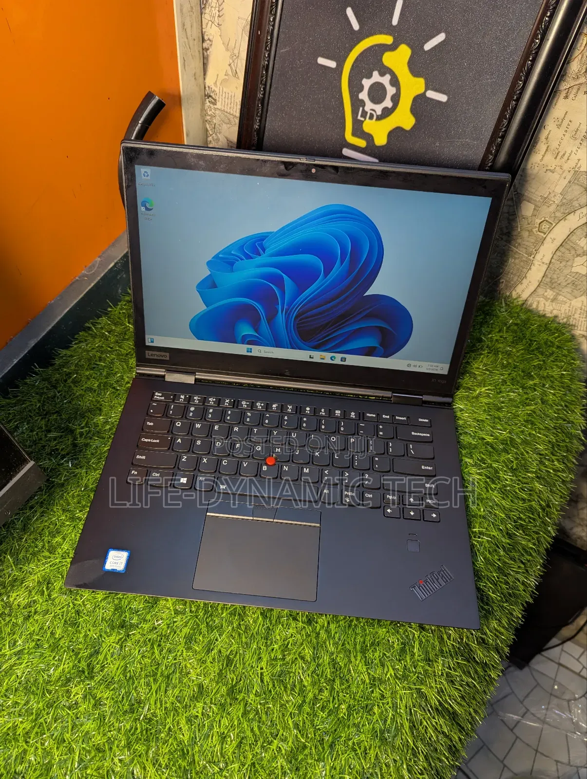 Laptop Lenovo ThinkPad X1 Tablet (3rd Gen) 16GB Intel Core i7 SSD 256GB ...