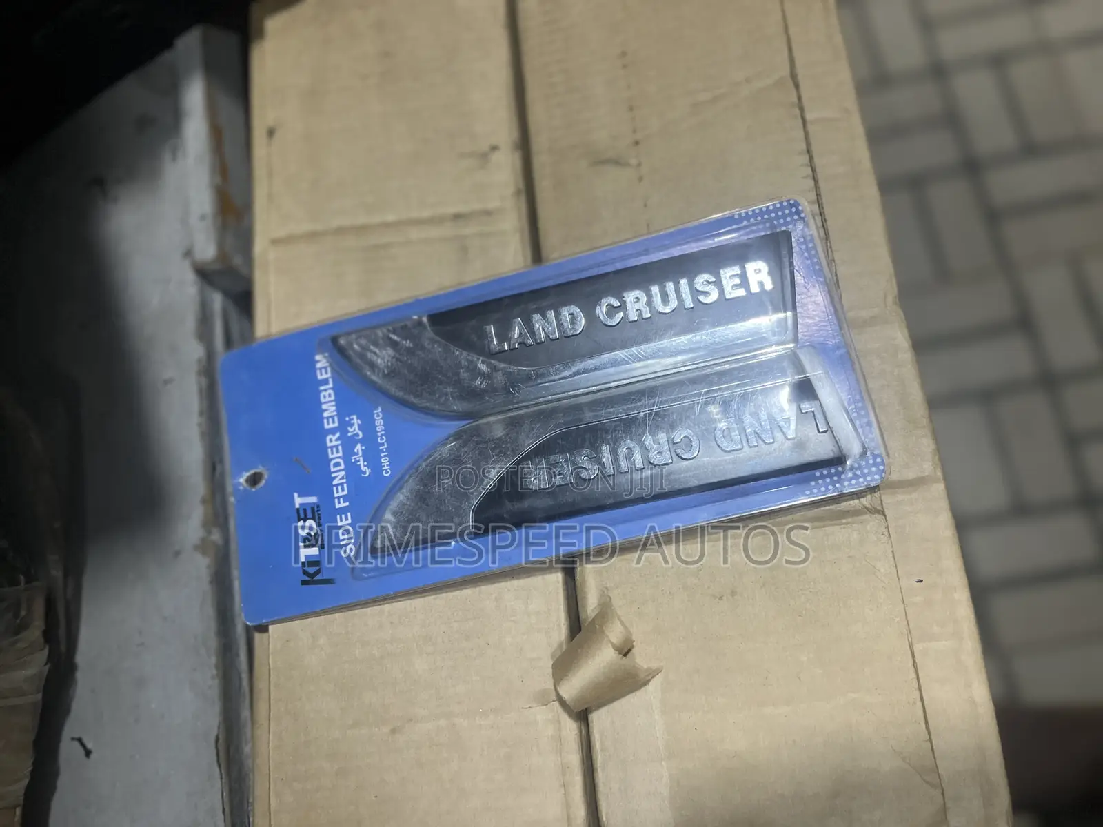 Land Cruiser Side Fender Logo for sale - Price: ₦ 30,000 on Jiji.ng ...