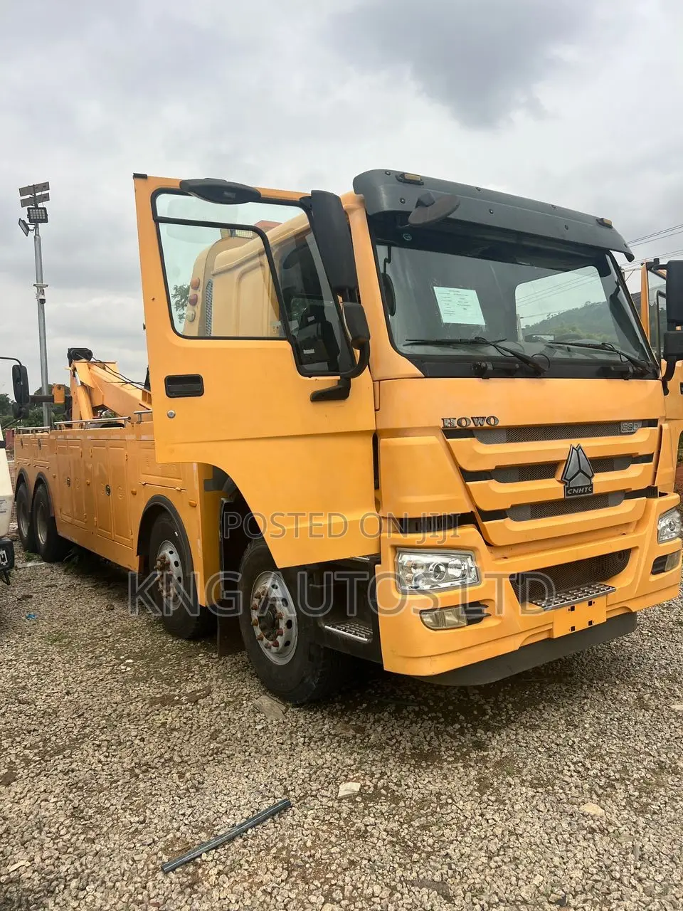 Sinotruk Howo Towing Truck for sale - KNG AUTOS LTD Price: ₦ 85,000,000 ...