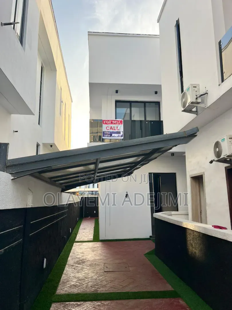 4bdrm Duplex in Chevron for sale for sale - Price: ₦ 250,000,000 on ...