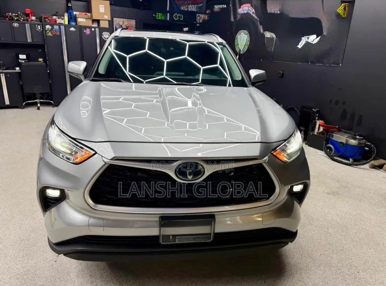 Toyota Highlander XLE AWD 2020 Silver for sale - LANSHI GLOBAL Price: ₦ ...