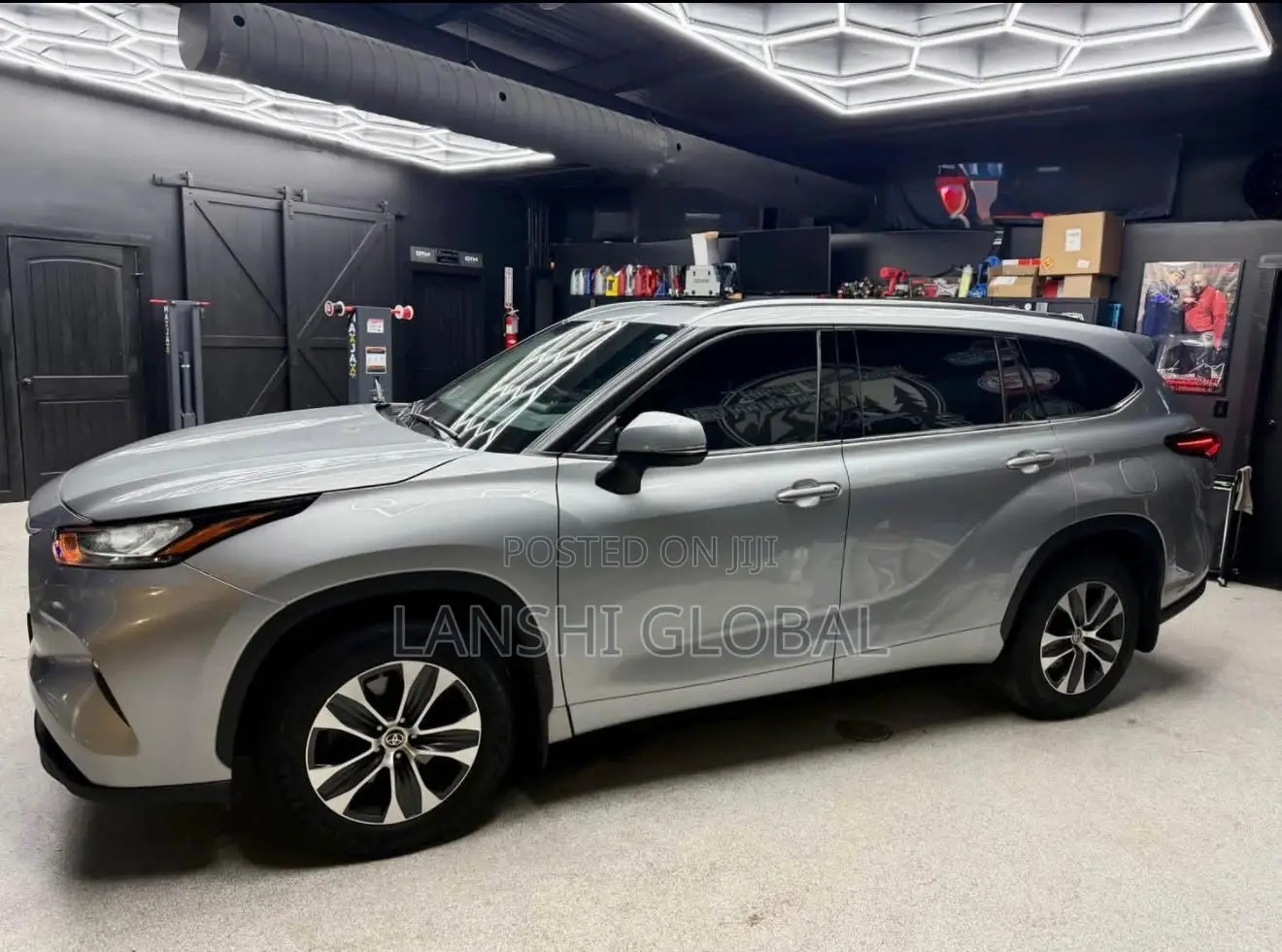 Toyota Highlander XLE AWD 2020 Silver for sale - LANSHI GLOBAL Price: ₦ ...