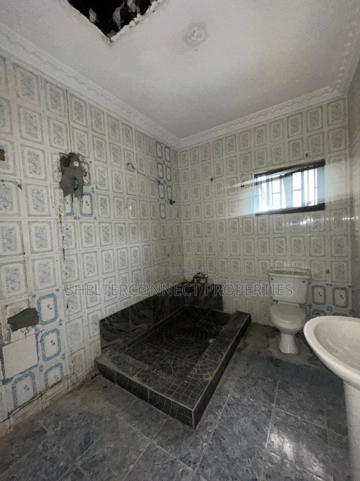 Office Space for sale - ShelterConnect Properties Price: ₦ 25,000,000 ...