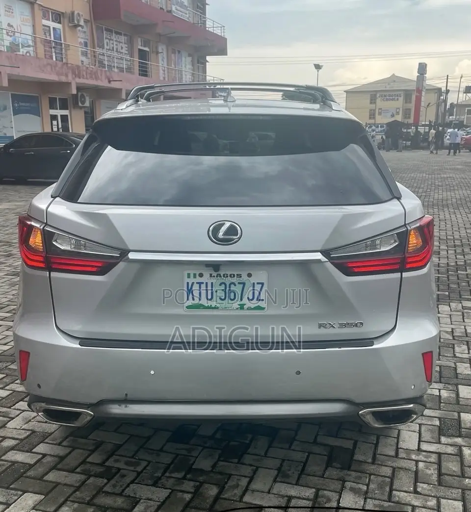 Lexus RX 2017 Silver for sale - Adigun Price: ₦ 3,000,000 on Jiji.ng [Ajah]