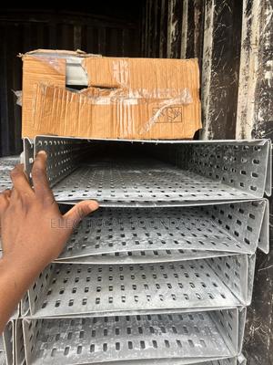 Hot -Deep Galvanized Cable Tray 400*100mm*3 Meters don siyarwa ...