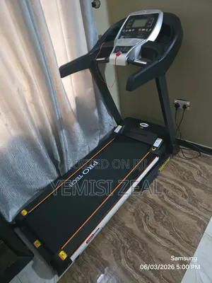 Big 2.5hp Pro Tech Treadmill With 130kg User Weight, Incline for sale ...