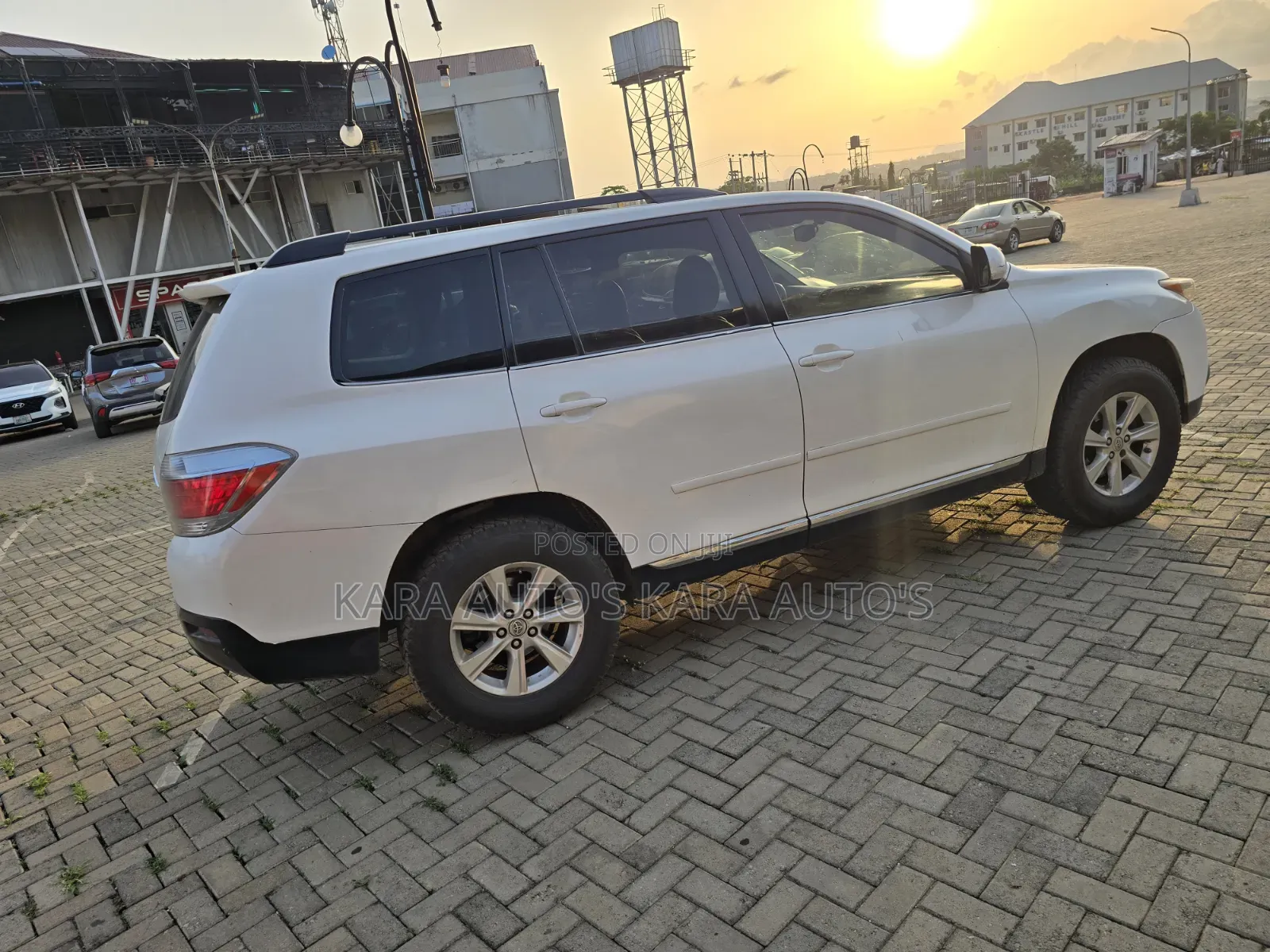 Toyota Highlander 2011 White for sale - Price: ₦ 12,000,000 on Jiji.ng ...