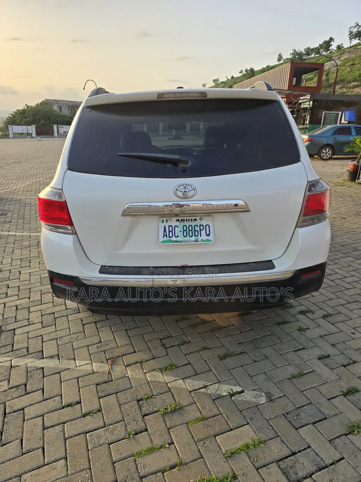 Toyota Highlander 2011 White for sale - Price: ₦ 12,000,000 on Jiji.ng ...