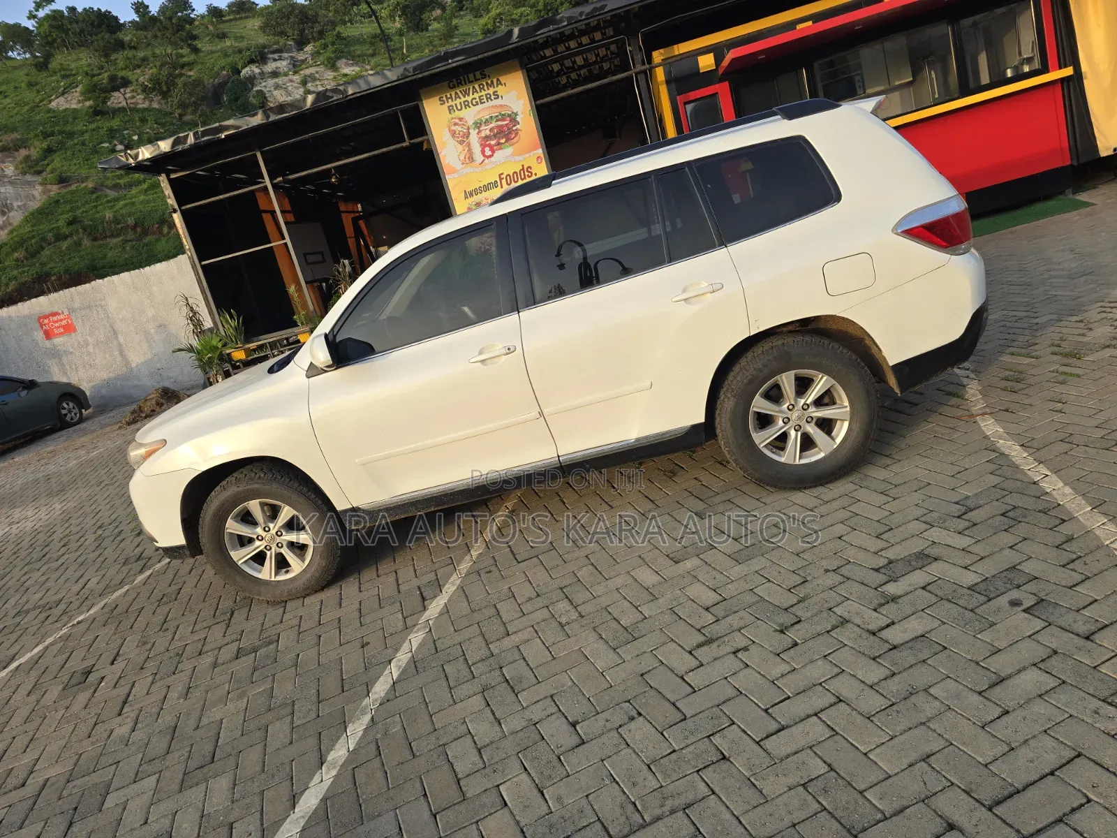 Toyota Highlander 2011 White for sale - Price: ₦ 12,000,000 on Jiji.ng ...