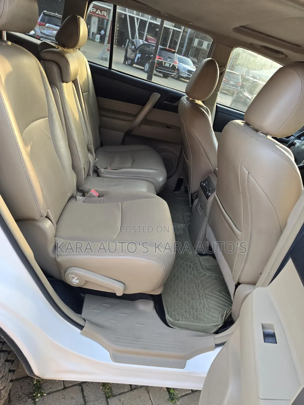 Toyota Highlander 2011 White for sale - Price: ₦ 12,000,000 on Jiji.ng ...