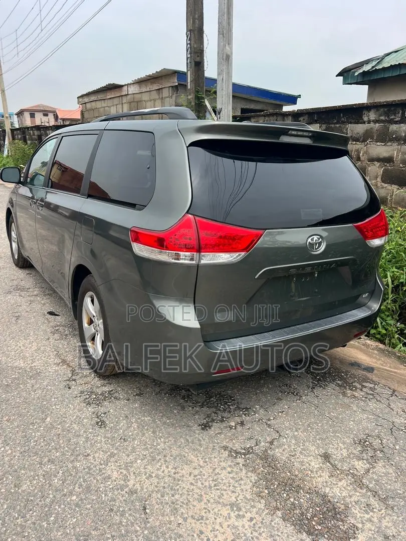 Toyota Sienna LE 7 Passenger 2011 Green for sale - Balfek Autos Price ...