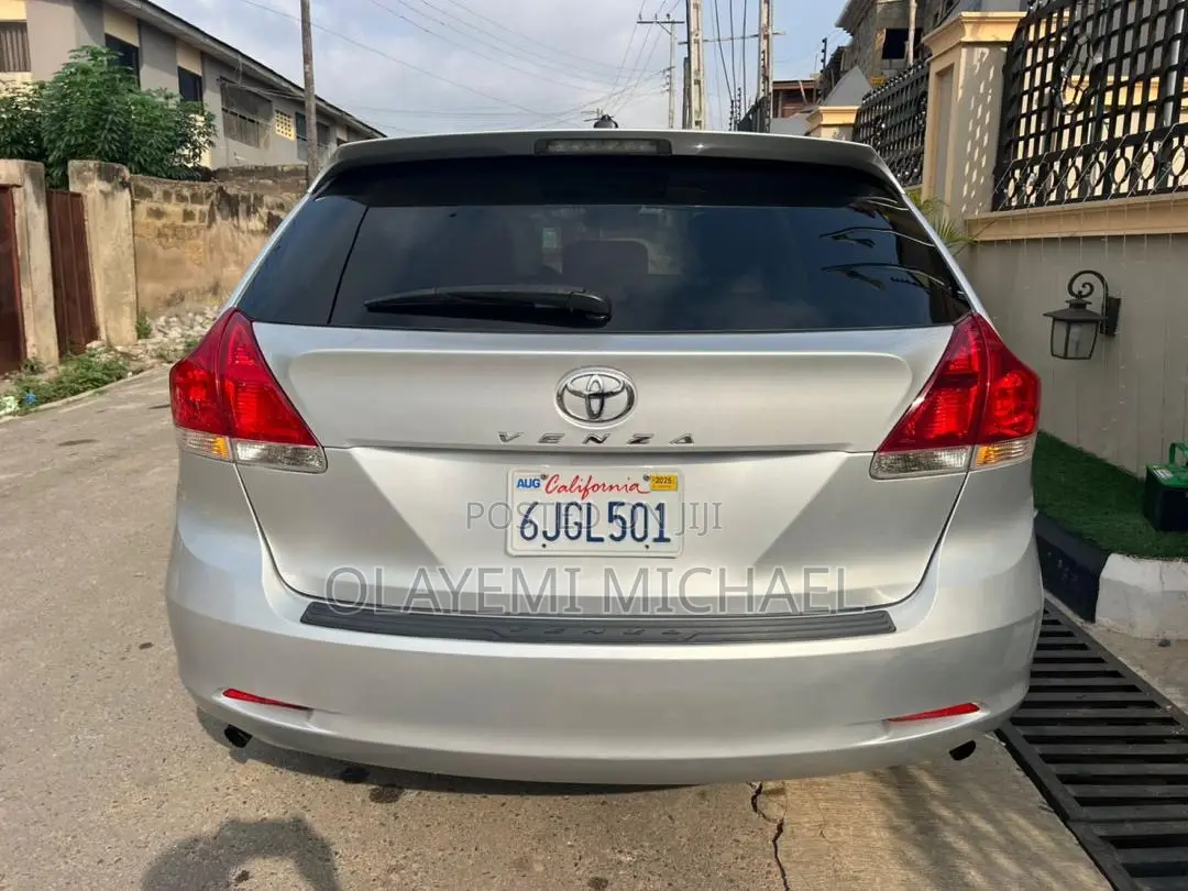 Toyota Venza V6 AWD 2010 Silver for sale - Olayemi Michael Price: ₦ ...
