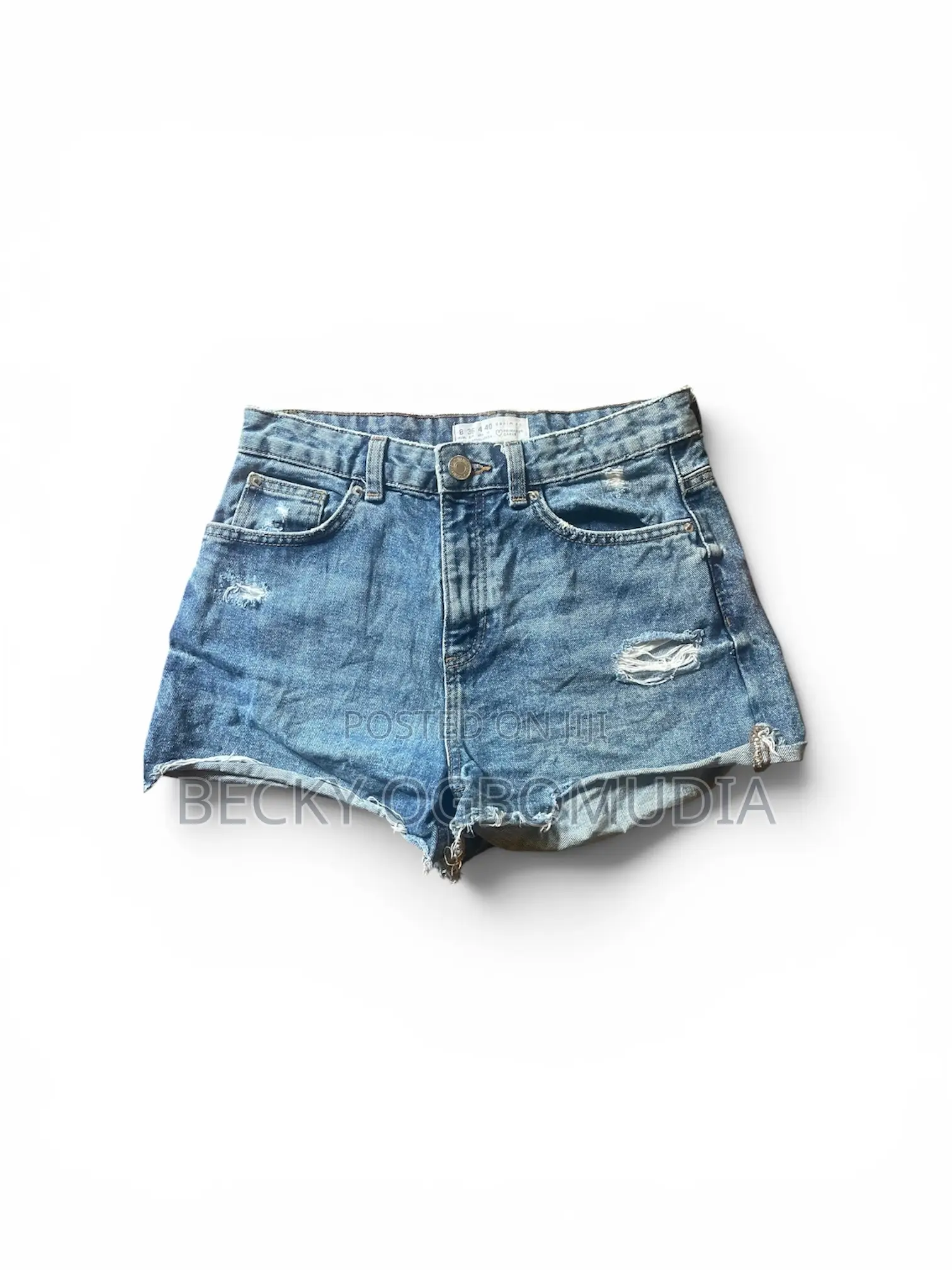 Ladies Thrift Wears for sale - Price: ₦ 2,000 on Jiji.ng [Lekki]
