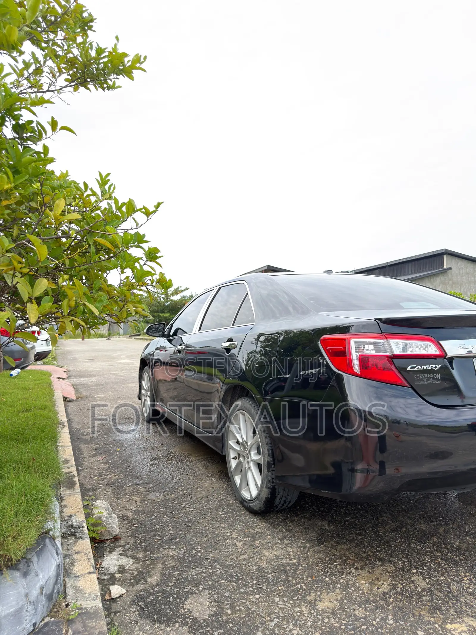 Toyota Camry SE 4dr Sedan (2.5L 4cyl 6A) 2012 Black - Price: ₦ ...