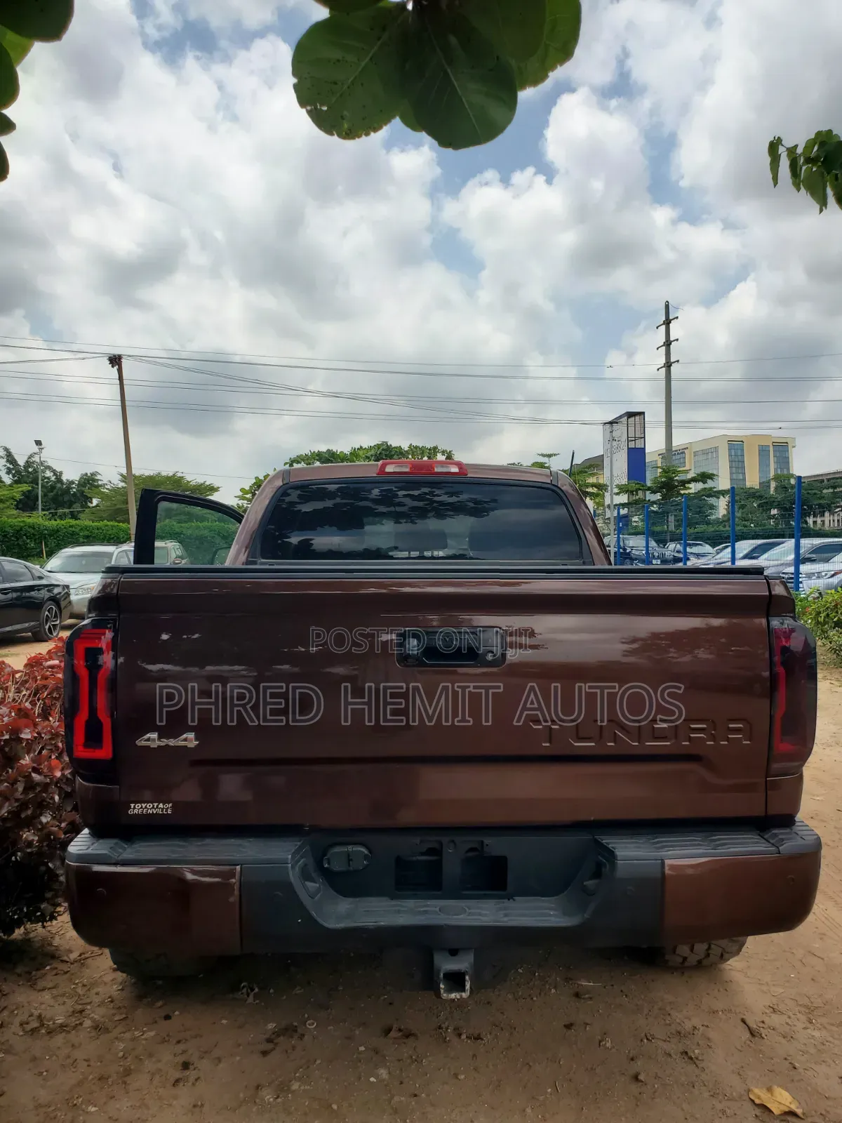 Toyota Tundra 2014 Maroon for sale - phred hemit autos Price: ₦ ...