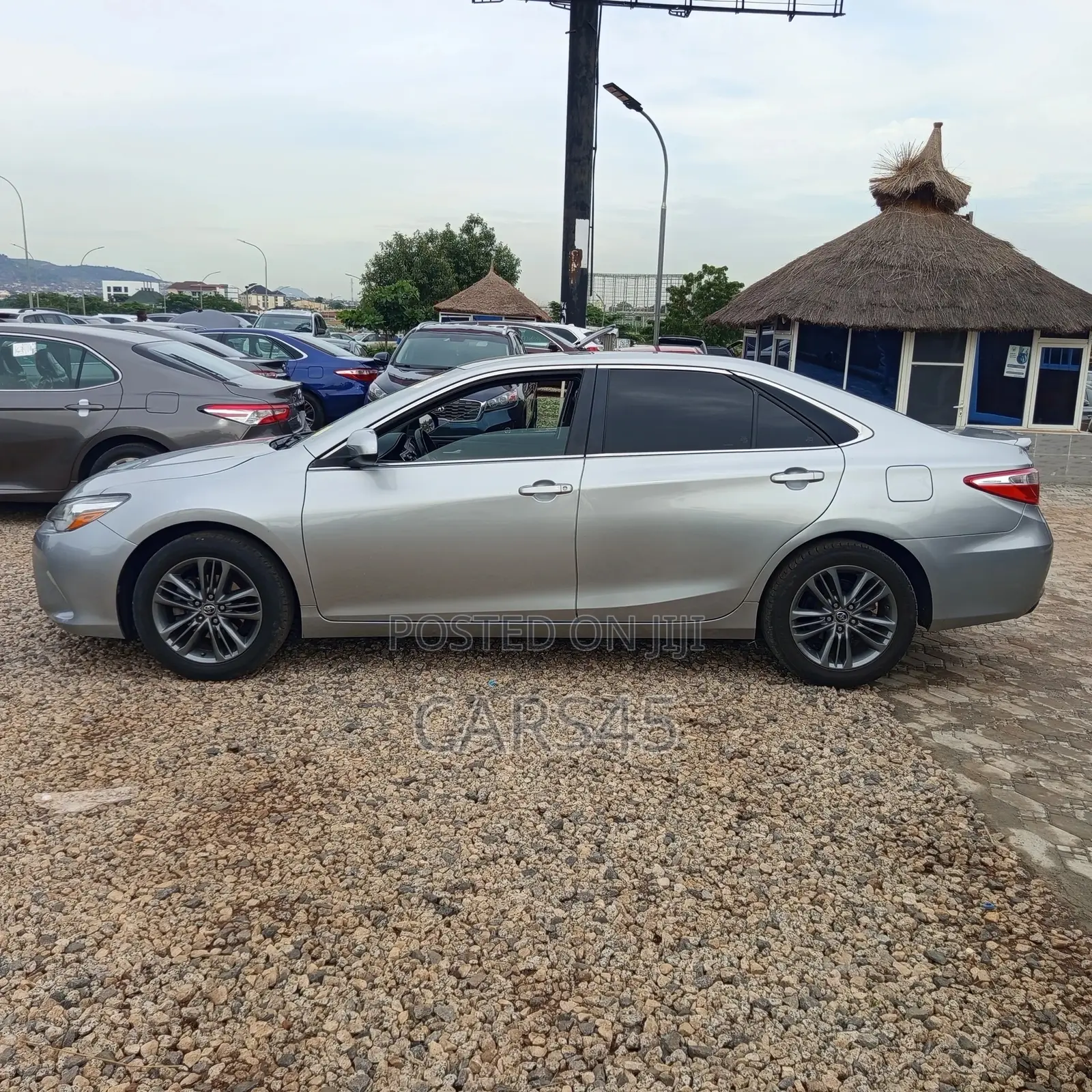 Toyota Camry 2016 Silver - Cars45 Price: ₦ 16,875,000 on Jiji.ng [Kubwa]