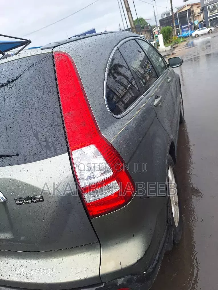 Honda CR-V 2008 Gray - Price: ₦ 6,000,000 on Jiji.ng [Ikoyi]