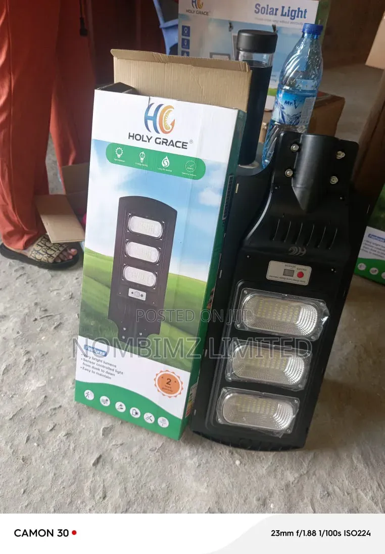 300 Watt 3 Eyes All in One Solar Street Light - Nombimz Limited Price ...