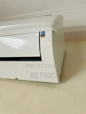 Clean 2hp Hisense Inverter Has Gas Inside Woth Remote a Good Deal ...