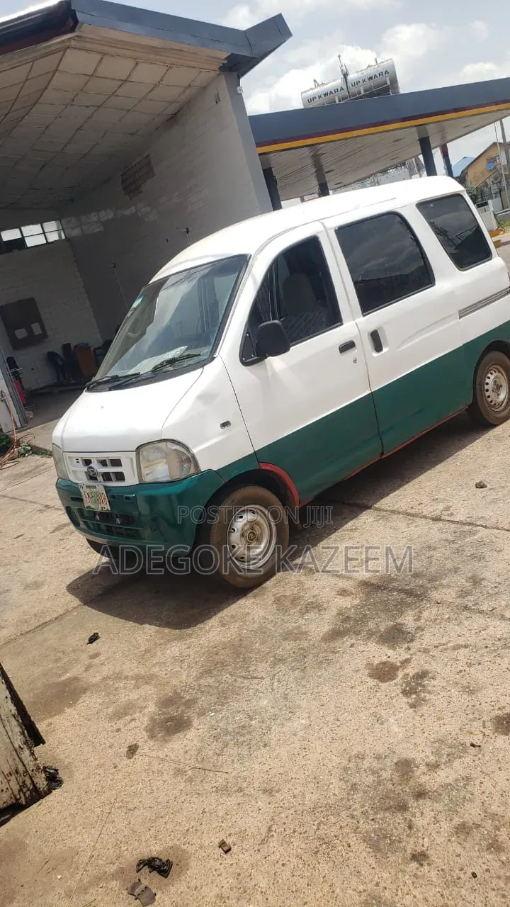 Bus 2016 Green - Price: ₦ 3,000,000 on Jiji.ng [Ilorin South]