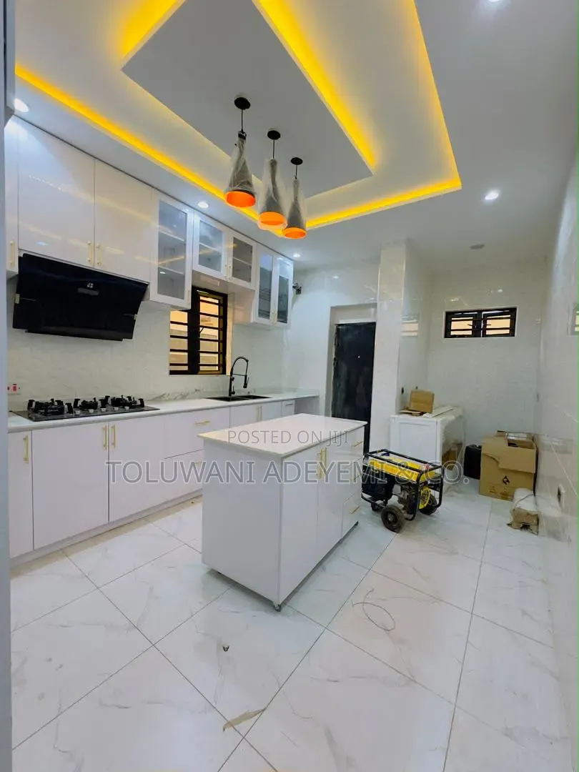 5 Bedroom Detached House With Bq - Toluwani Adeyemi & Co. Price: ₦ ...