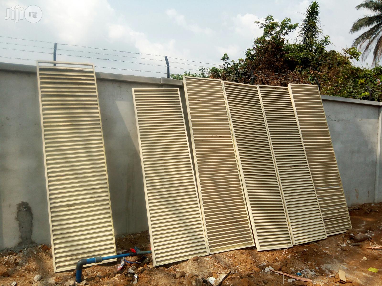 Aluminum Sunbreaker Works in Ikeja - Windows & Glass, Dejust Tech | Jiji.ng