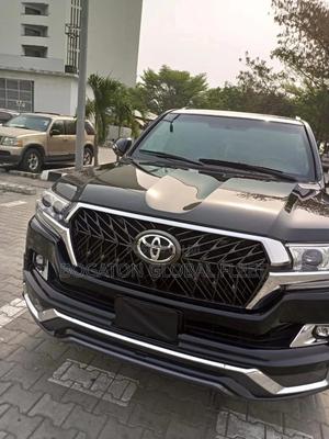 Fully Armored Landcruiser in Central Business District - Automotive ...